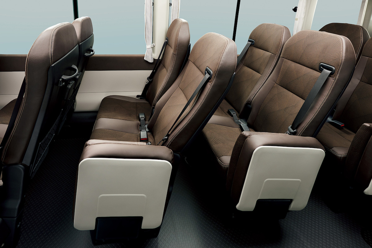 Tokyo Micro Bus (Coaster) - Private Daily Car Hire in TOKYO - Easy Travel