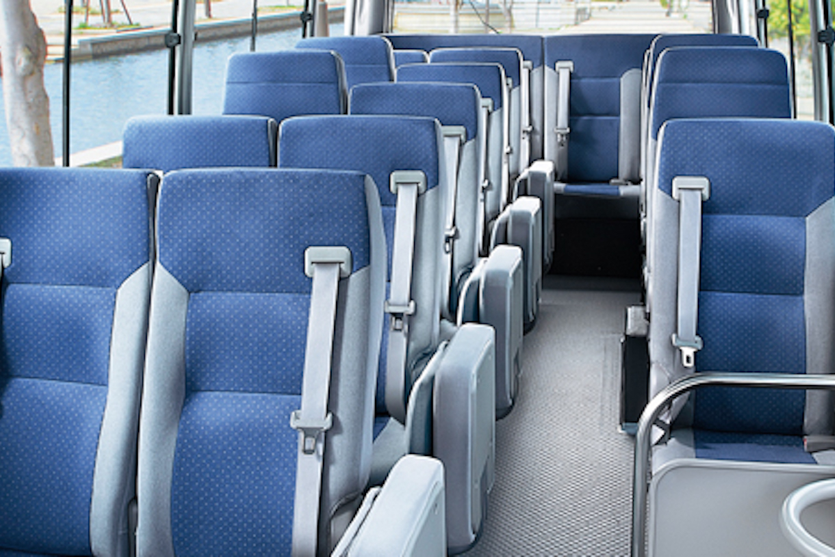 Tokyo Micro Bus - Sewa Mobil dan Supir di TOKYO - Easy Travel